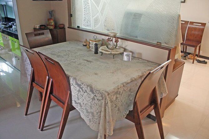 Private Maharashtrian Cooking Class in Mumbai with a Local Family - Authentic Flavors and Indian Regional Cuisine