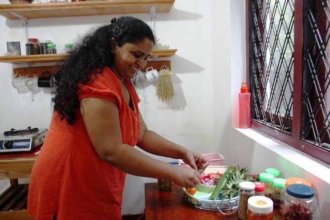 Private Market Visit and Cooking Class with Private Transfers from Kandy Hotels - Who Should Consider This Tour?