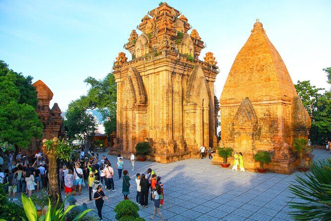 Private Nha Trang city tour pickup at your hotel. - Detailed Breakdown of the Itinerary