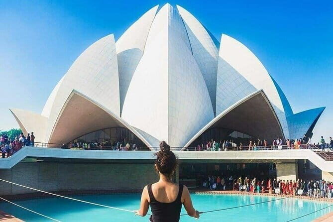 Private Old and New Delhi Tour By Car from New Delhi - The Itinerary: A Closer Look