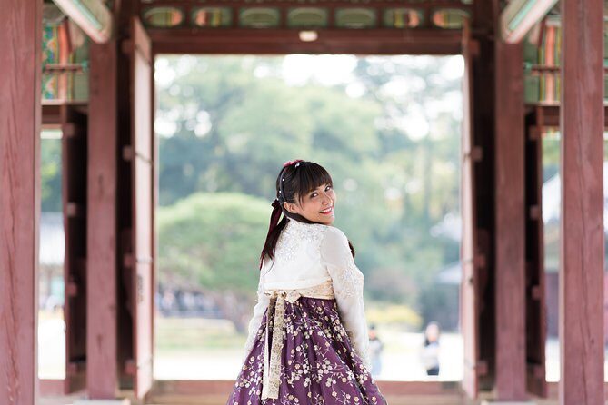 Private Palace Photo Shoot in Seoul with a Photographer - In-Depth Look at the Experience