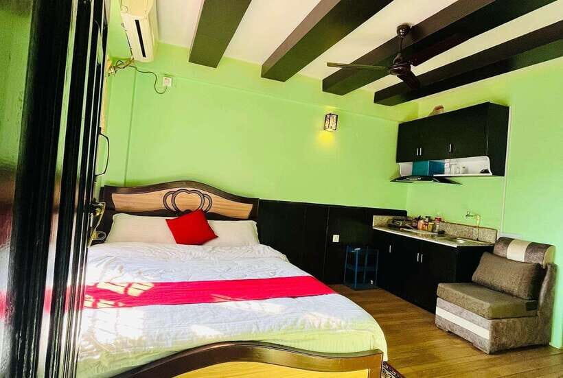 private room with mini kitchen - The Practicalities: Booking, Pricing, and Group Size