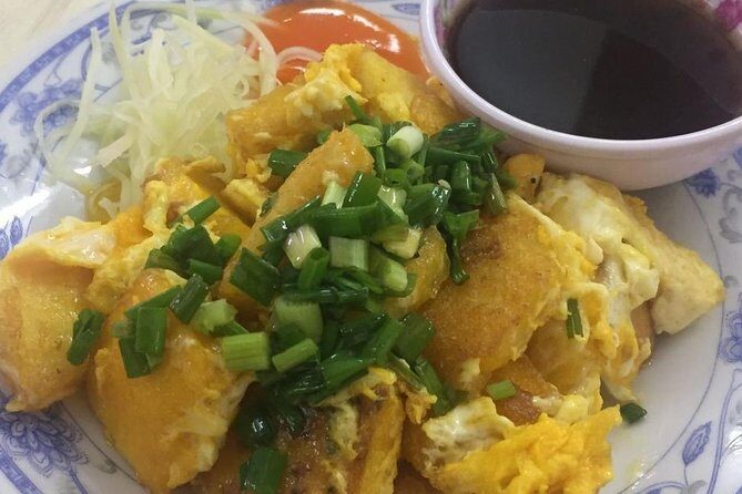 Private Saigon Night Food Tour by Scooter - Navigating the City: From Back Streets to Hidden Gems