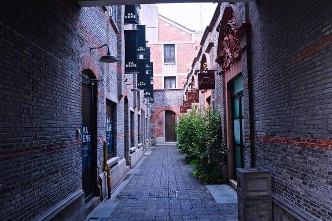 Private Shanghai In-depth Tour with Chinese Lunch - Authenticity and Enjoyment: What Travelers Say