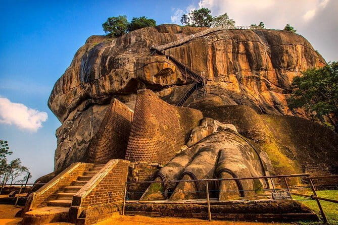 Private Sigiriya & Dambulla Day Tour From Colombo - What Travelers Say