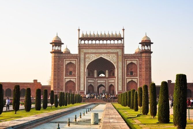 Private Sunrise Taj Mahal Tour from Delhi by AC Car-All Inclusive - An In-Depth Look at the Private Sunrise Taj Mahal Tour