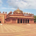 Private Taj Mahal Agra Overnight Tour from Delhi - Transportation, Accommodation, and Practicalities