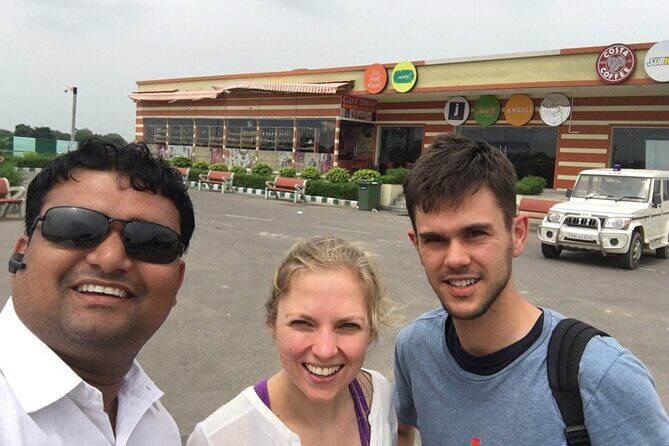 Private Taj Mahal Tour from Delhi by car - All Inclusive - The Red Fortress: Agra Fort