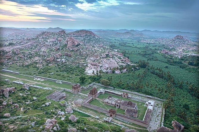 Private tour: 2-Night Hampi and Hospet Tour from Bangalore - First Impressions: Hemakuta Hill Temples and the Sacred Atmosphere