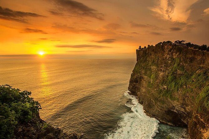 Private Tour Bali Beaches and Uluwatu Temple with Dinner - Practical Tips for Making the Most of Your Day