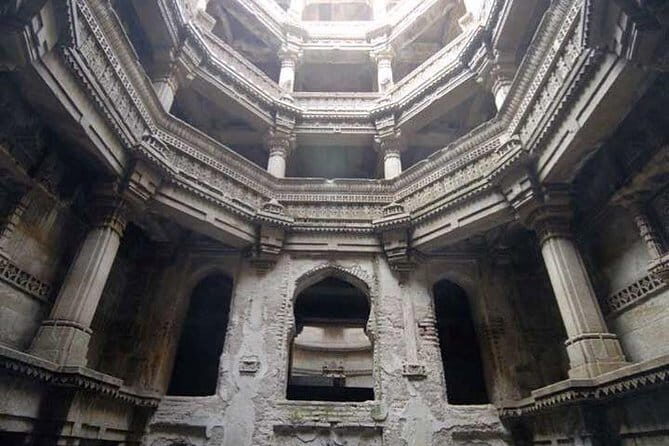 Private Tour: Full-Day Stepwells Tour from Ahmedabad - The Itinerary in Detail: What to Expect