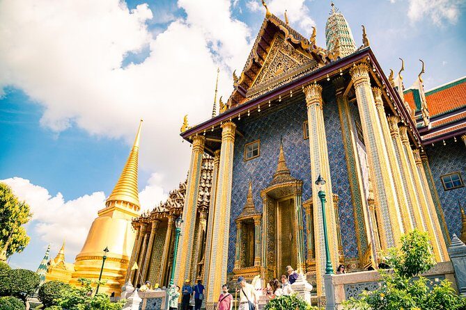 Private Tour: Half-day Grand Palace and Wat Arun by Boat - An in-depth look at what makes this tour worthwhile