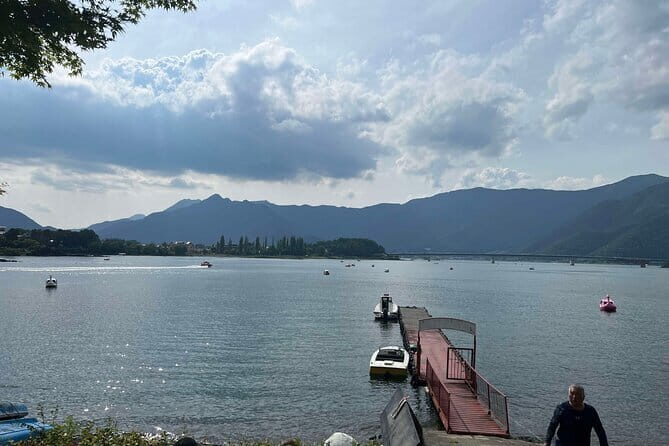 Private tour - Scenic Fuji Escape: Hakone, Peace Park & More - Lake Yamanaka and Oshino Hakkai: Scenic Lakes and Spring-fed Ponds