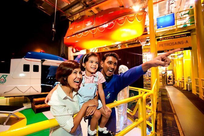 Private Tour : Skip The Line Petronas Twin Towers, Petrosains & Aquaria KLCC - Who Should Book This Tour?