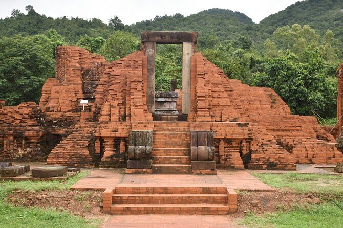 Private Tour to Explore My Son Sanctuary from Da Nang or Hoi An - Analyzing the Value
