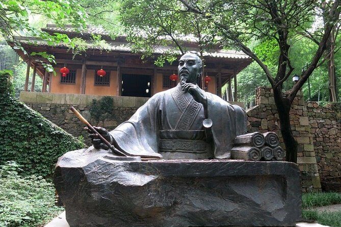 Private Tour to Hike on Qionglong Mountain with Vegetarian Noodles & Tea Tasting - A detailed look at the itinerary