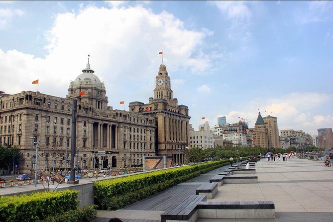 Private tour:Shanghai city highlights & Zhujiajiao water town - The Practical Side: What You Can Expect