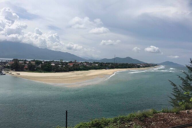 Private Transfer Da nang or Hoi An To Hue Via Ba Na Hill Golden Bridge - The Value of a Private Driver