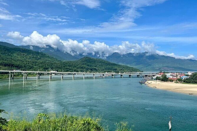 Private Transfer from Hue to Hoi An orHoi An to Hue via Hai Van Pass,Lang Co Bay - FAQs