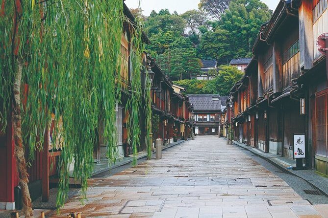 Private Transfer from Takayama to Kanazawa Including Shirakawago - The Cost and What You’re Paying For