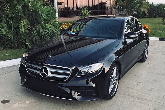 Private Transfer from Vancouver Airport YVR to Vancouver in Business Car - What to Expect During the Transfer