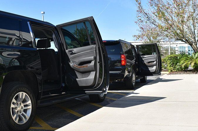Private Transfer in a Luxury Vehicle to and/or from AUS Airport - Who Should Consider This Service?