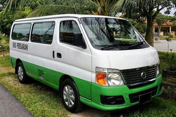 Private Transfer: Kuching International Airport to Hotel - Vehicle Types and Group Comfort