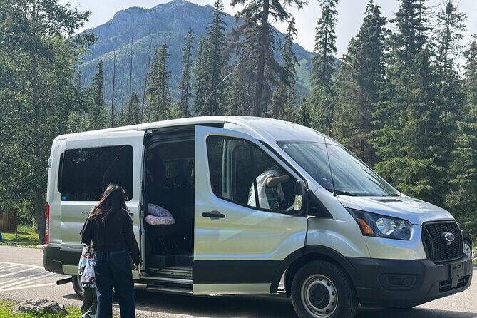 Private Transfers from Calgary to Banff - What Travelers Can Expect and How It Stands Out
