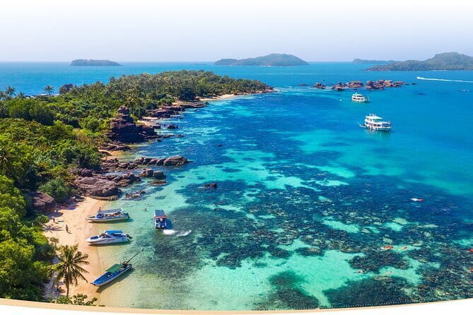 Private Transfers from Phu Quoc Airport to Hotel and Vice Versa - A Well-Rounded, Practical Choice for Your Phu Quoc Trip