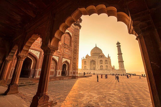 Private Trip Same Day Taj Mahal Tour From Bangalore - The Experience: What Travelers Can Expect