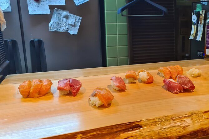 Private Walking Tour Nishiki Market Kyoto Culinary Treasures - Savoring Kyoto’s Sushi: A Local Touch