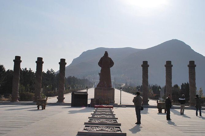 Private Xi'an Day Tour Including Hanyangling Museum And Terra-Cotta Warriors - Transportation and Timing: How This Tour Works