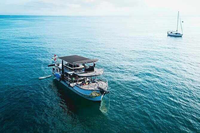 Private Yacht Charter ChicaFUN 2 Waterslides All Inclusive - The Itinerary: What’s on Offer