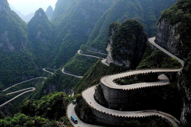 Private Zhangjiajie 7 Day Discovery Tour Including Fenghuang County - Who Should Consider This Tour?