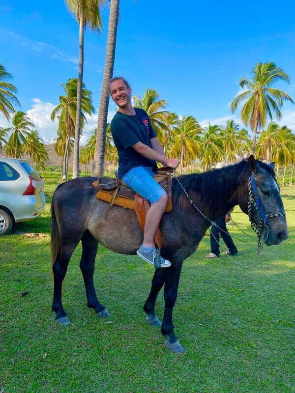 Puerto Escondido: Horseback Riding Along the Countryside - Detailed Breakdown of the Itinerary