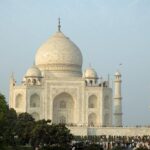 Pune to Taj Mahal and Agra Same Day Tour with Return Flights - Enjoying Mughal Cuisine: Lunch at Pinch Of Spice