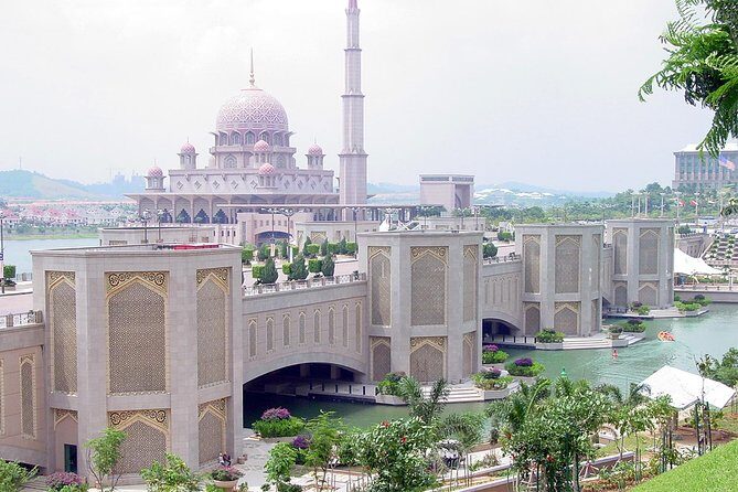 Putrajaya City Architectural Tour with Views (Bridges & Buildings) - Who Will Love This Tour?