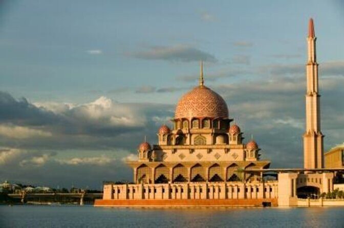 Putrajaya City Tour from Kuala Lumpur with Sight Seeing Cruise - Key Points