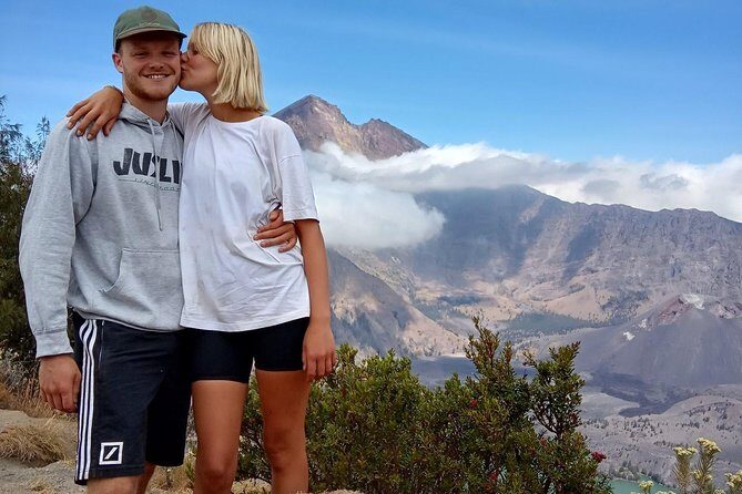 Qonquer Mount Rinjan Summit Full View Point 3726m - The Pros and Cons