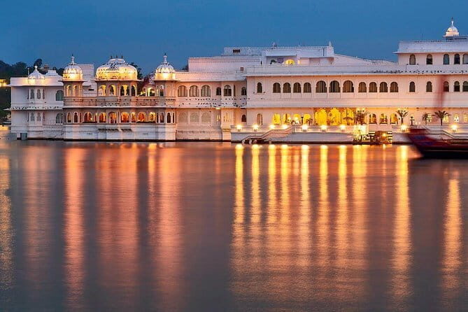 Rajasthan Tour Plan - Transportation and Accommodation: Comfort with Convenience