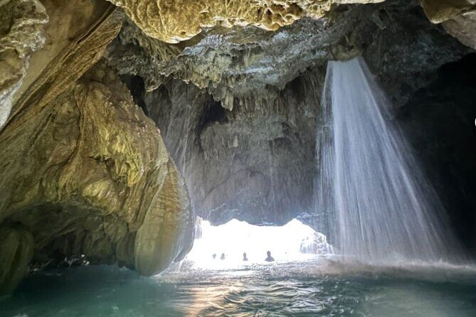 Rivers of Light Waterfalls and Paradise Tolantongo - Exploring the Tolantongo Grottoes: A Natural Wonderland