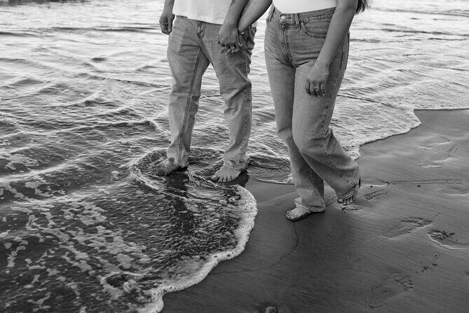 Romantic Couple Photo Tour Sayulita with a Pro Photographer - Who Would Love This Tour?