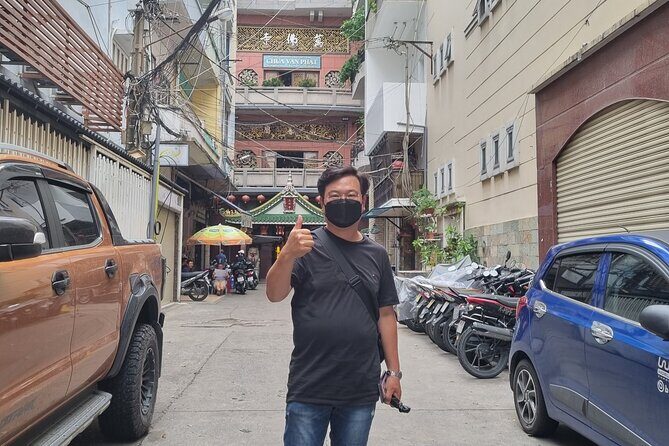 Saigon Private/Small Group Walking Food Tour with 13 Tastings - The Itinerary in Detail: What to Expect at Each Stop