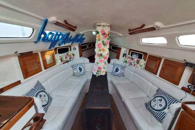 Sailing Experience in Mumbai on Mid Size Yacht - Who Should Consider This Yacht Cruise?