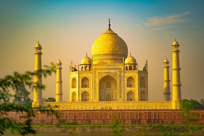 Same day Agra Taj Mahal Tour from Delhi - The Taj Mahal: The Main Attraction