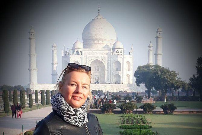 Same day Agra with Akshardham temple - What Do Travelers Say?