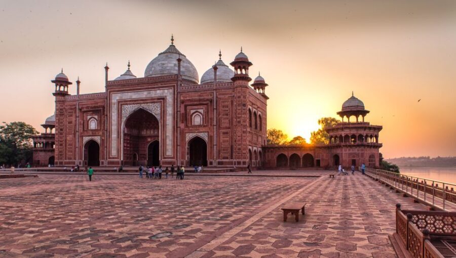 Same Day Taj Mahal, Agra Fort & Baby Taj Tour from Jaipur - Is This Tour Worth It?
