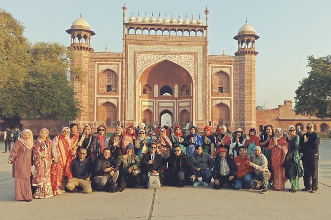 Same day tour with private car Delhi to Agra - FAQ