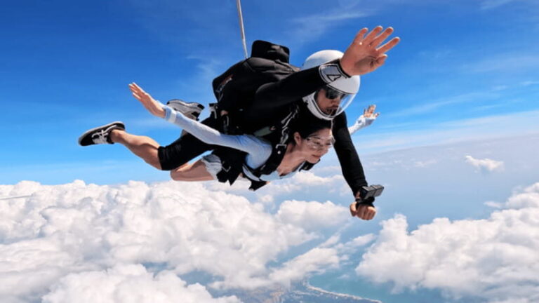 Sanya: Skydiving Experience with Helicopter or Aircraft - What to Expect on the Day