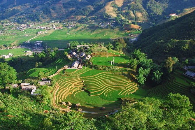 Sapa 2 Days 1 Night From Hanoi by Limousine - Overnight in Hotel - Exploring Sapa: Highlights and Practicalities